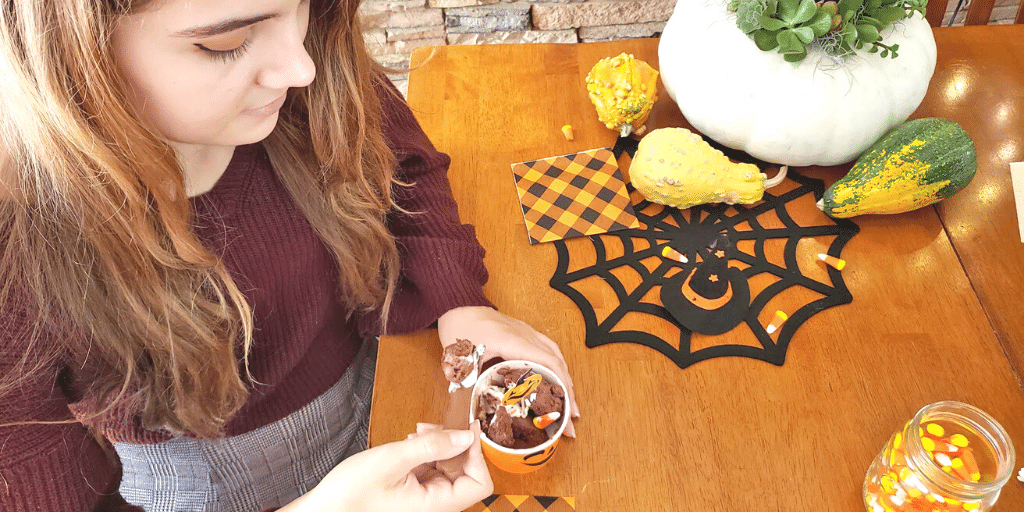 Have a Plastic-free Party with Edible Spoons - BoredMom